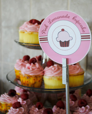 Homemade By Holman: Invitations to Dessert: Cupcake Bar