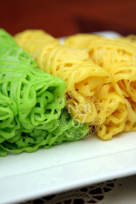 Masukkan semua bahan ke dalam blender dan blend hingga semua sabati.