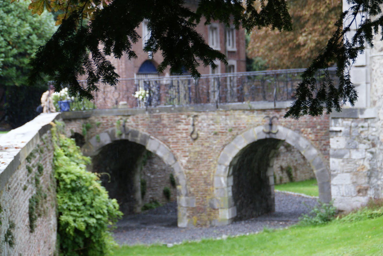 Made in Saint-Jacques: Le chateau de Waroux