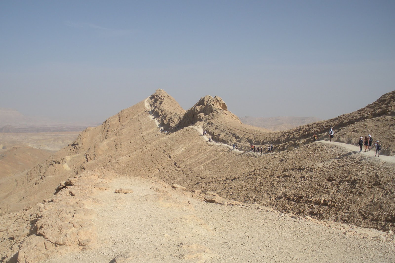 Stef's Israel Blog: Hiking and Exploring the Negev!