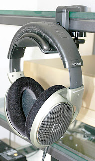 Sennheiser HD595 headphones make your songs alive | Buy best electronics