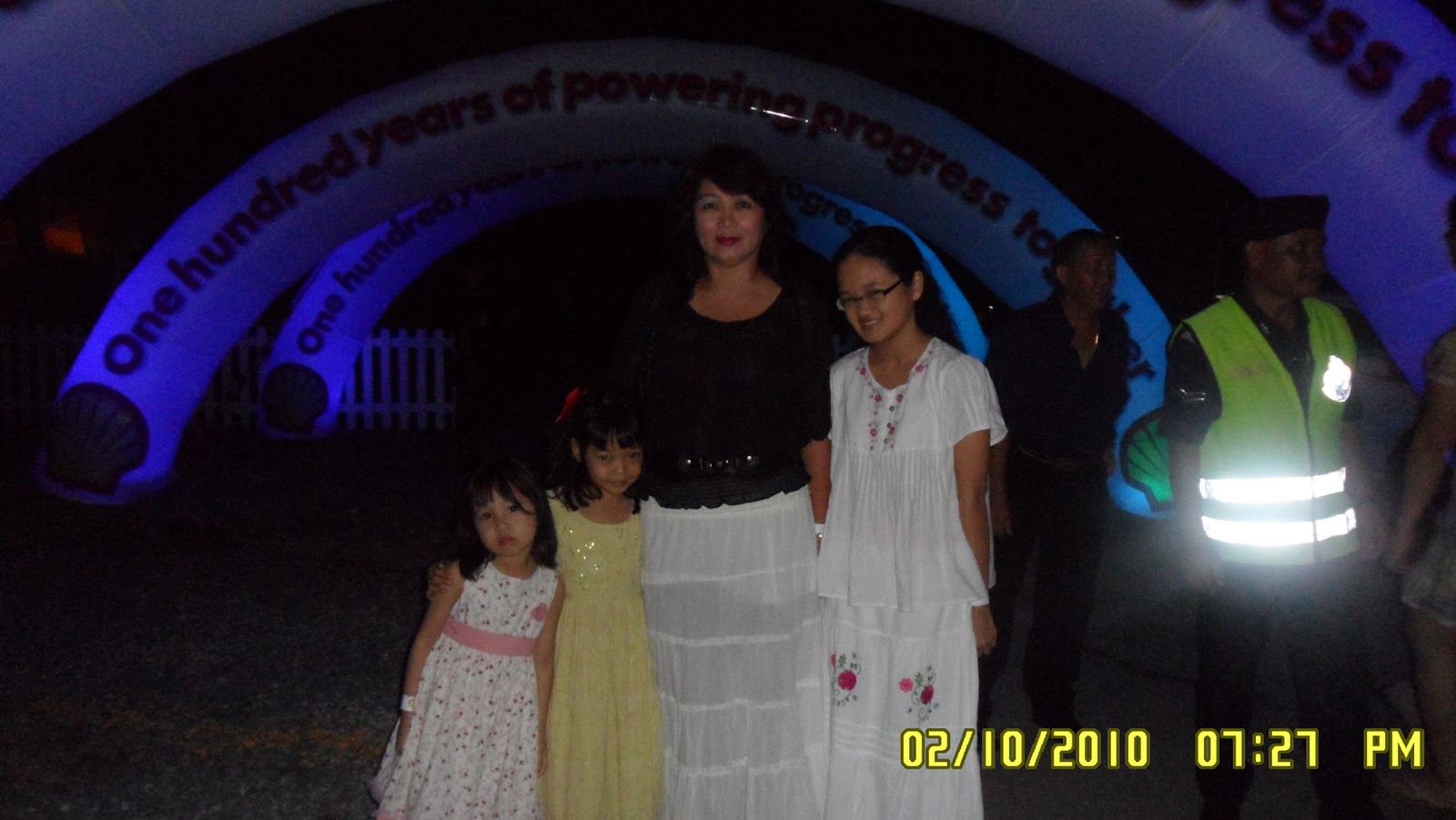 KUMANG Sedinang: SHELL-100th years - Centenery Gala Dinner in the park