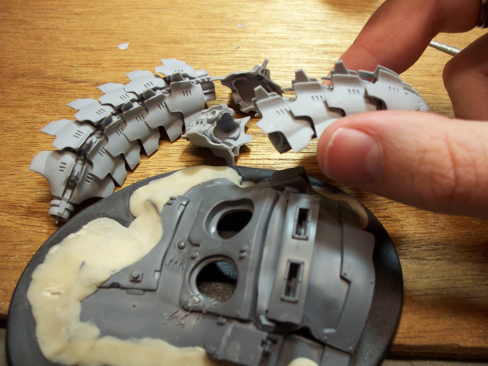 Chaos Kingdoms: Constructing a Necron Tomb Stalker Part 1, Construction