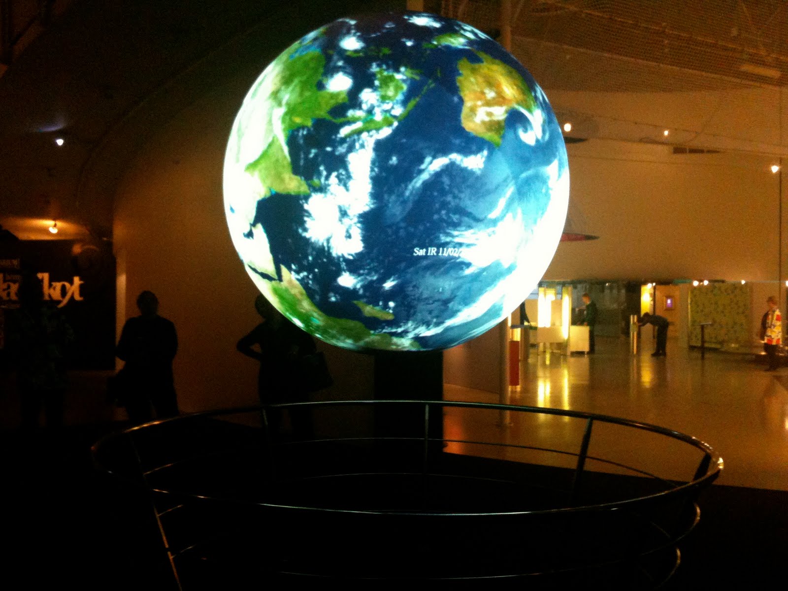 Open Duck: Wow, What a Globe Screen!!