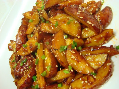 Apy Cooking: Sesame Honey Chilli Potatoes