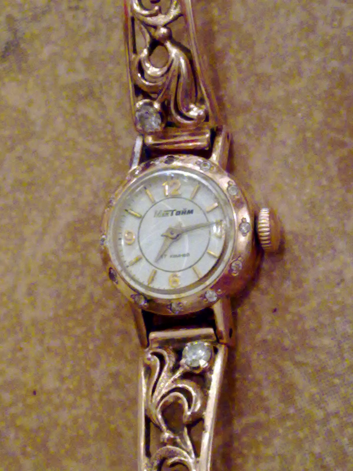 Hong Kong Watch Fever 香港發燒友: Russian Made 14K Solid Gold watch