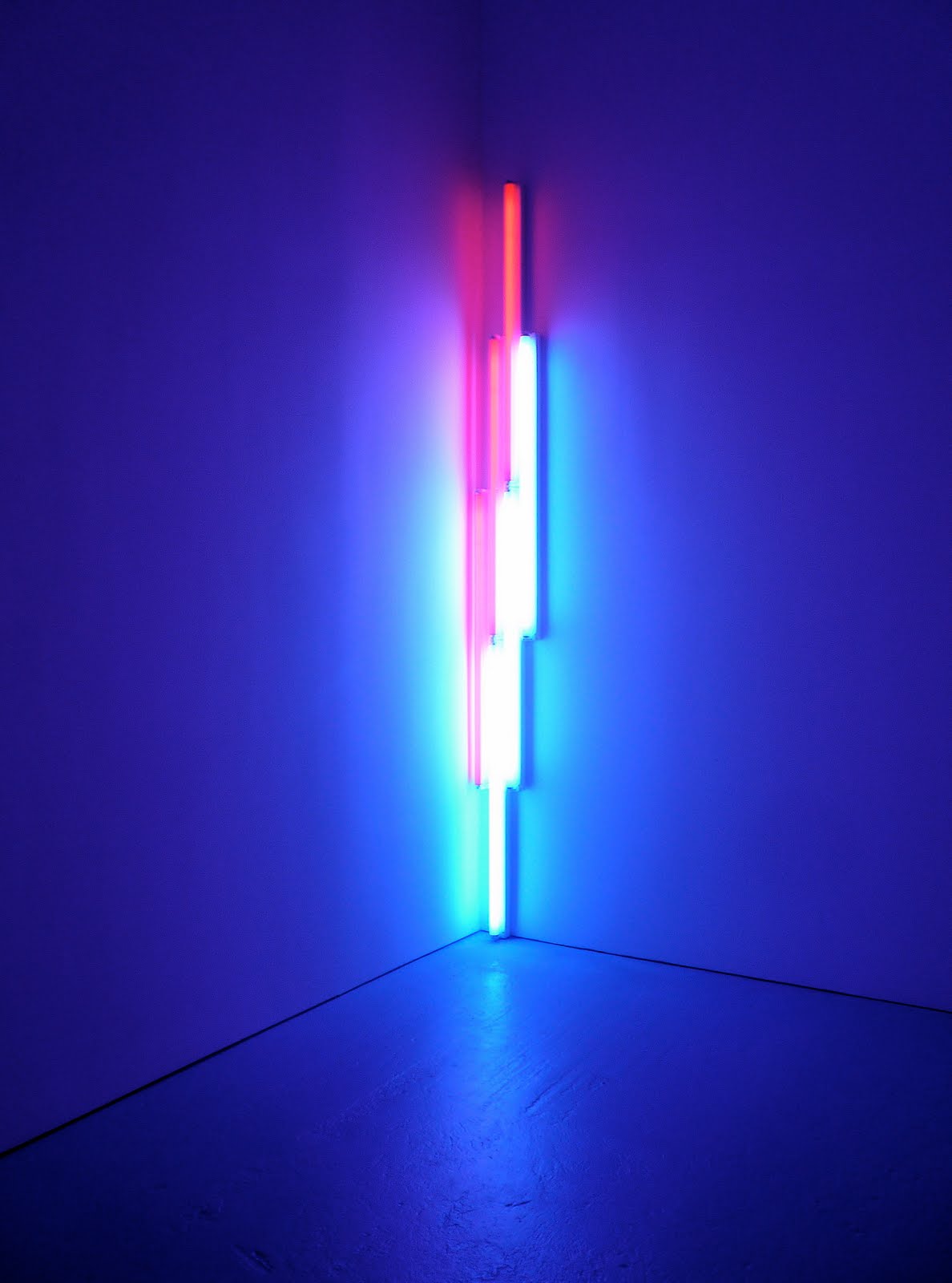 igotogalleries: David Zwirner (Dan Flavin- Series and Progressions)