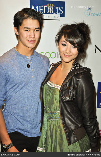Twilight Memories Saga: Booboo Stewart en el evento de Golden Globe ...