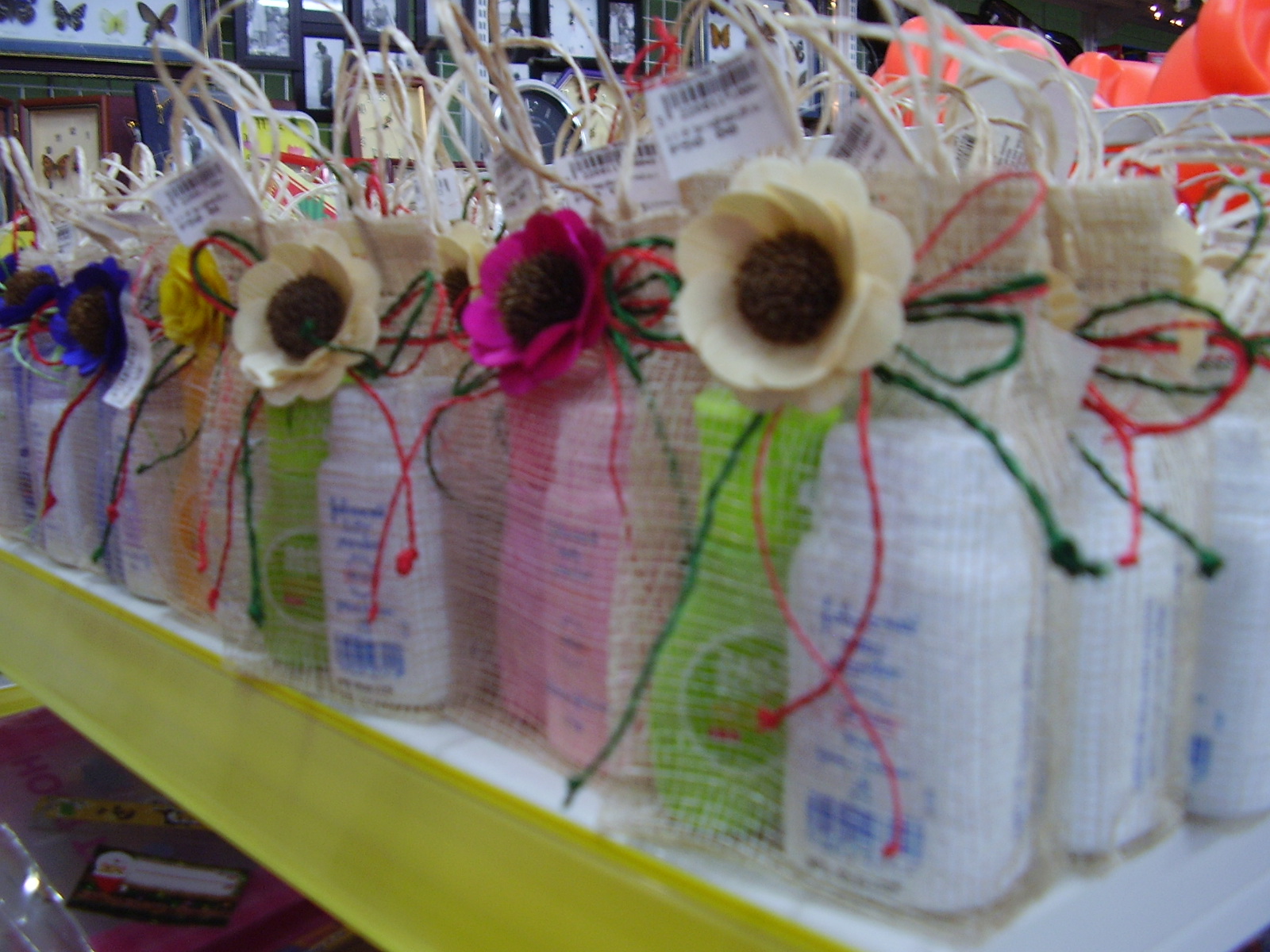 Laguna Life: Monito-Monita Gift Suggestions from Pandayan Bookshop