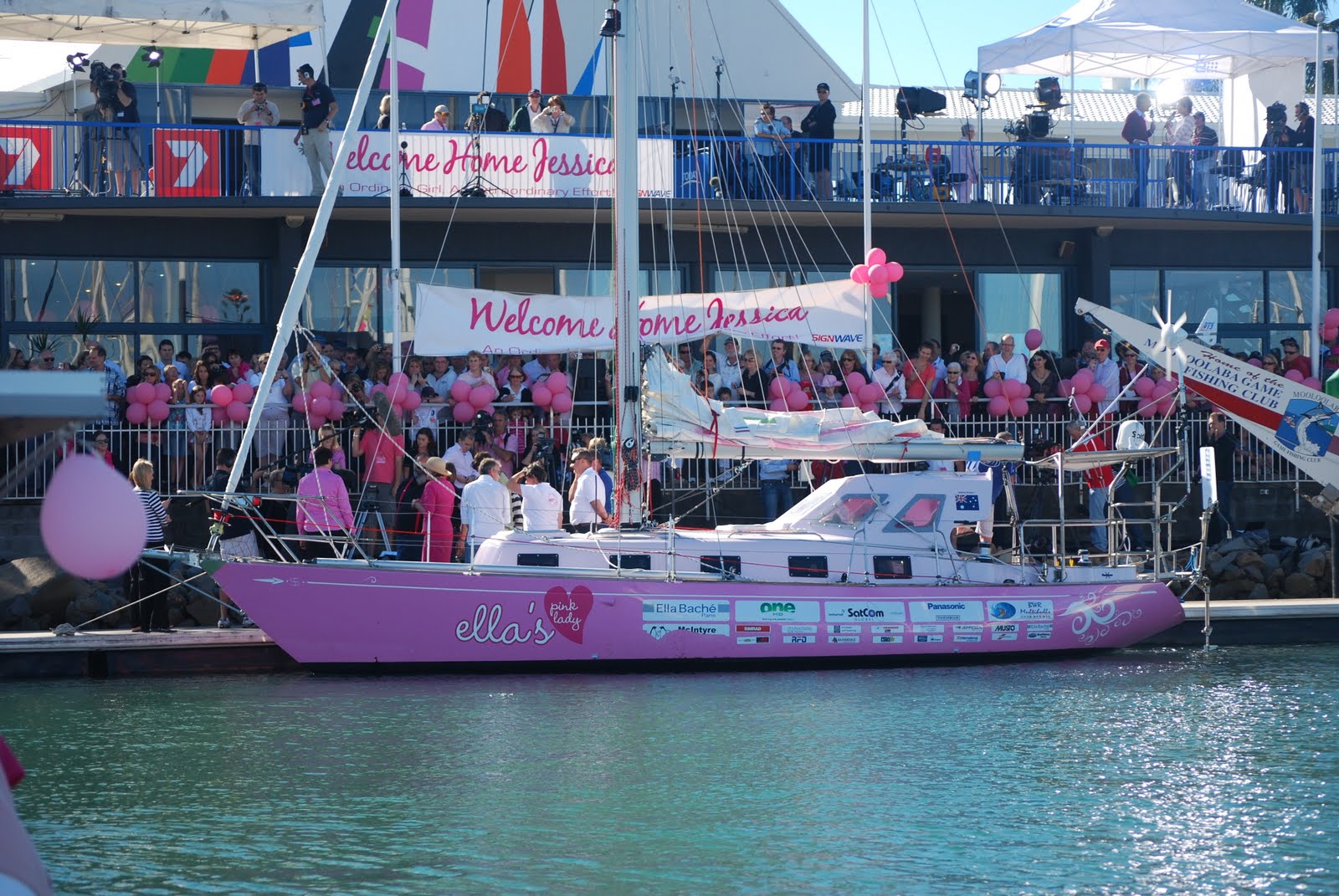 Lion Rampant-Young 88 Yacht: June 2010