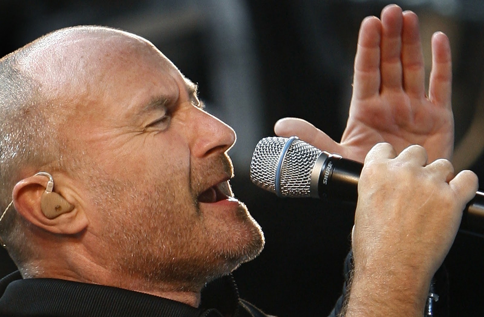 Planeta Música: Phil Collins lidera parada no Reino Unido