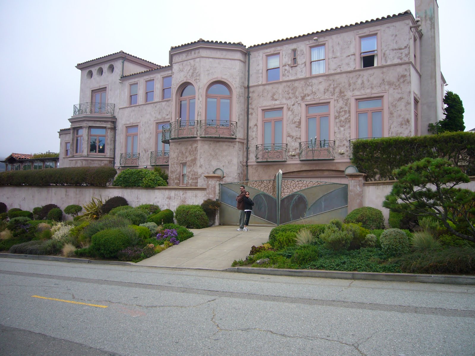 Walking San Francisco: Robin William's House!