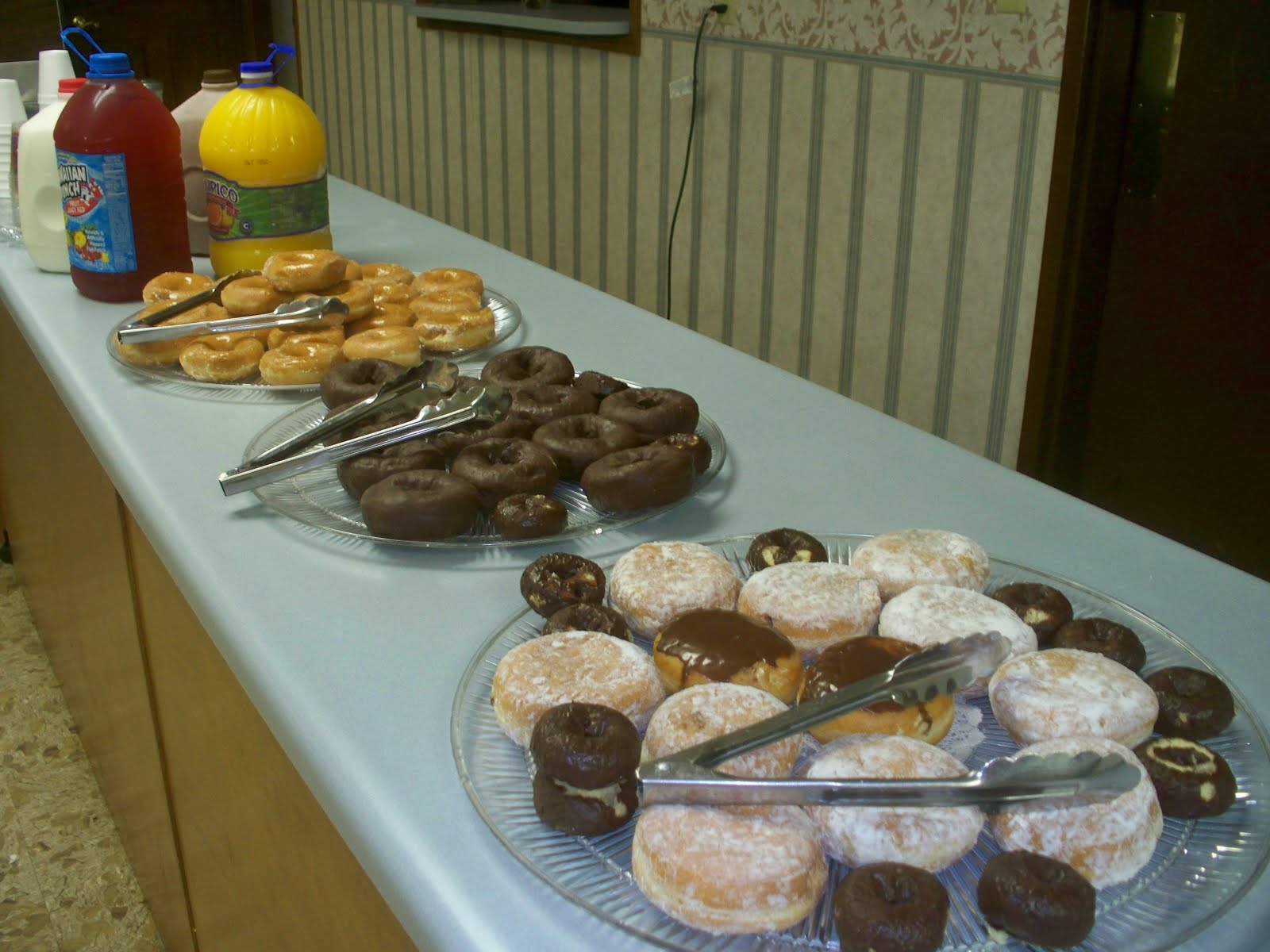 Powder Springs Church of God: Donuts with Dad