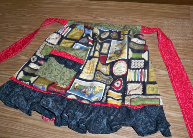 How to Make a Cottage-Inspired Apron | Comin' Home