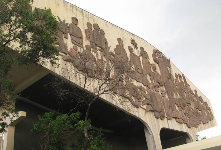 Eye in the Sky: Philippines – A Stroll Around Quezon City Hall Complex