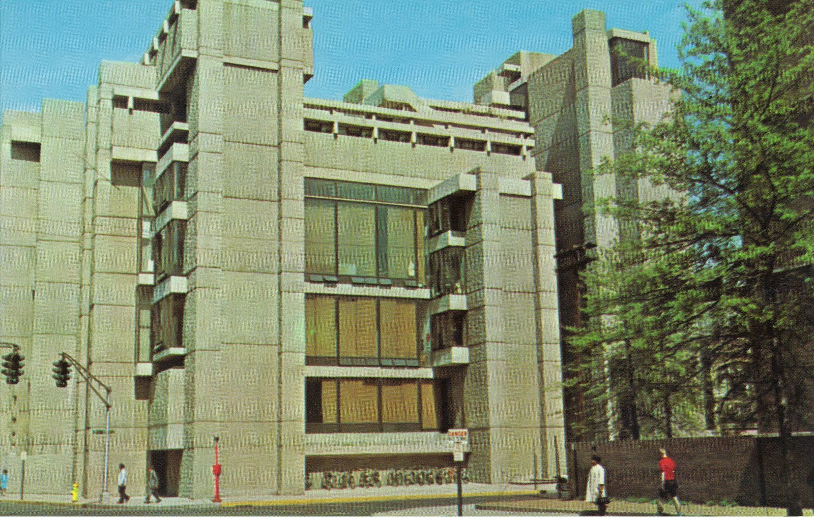 POSTALES INVENTADAS: 457. Art and Architecture Building. Yale University