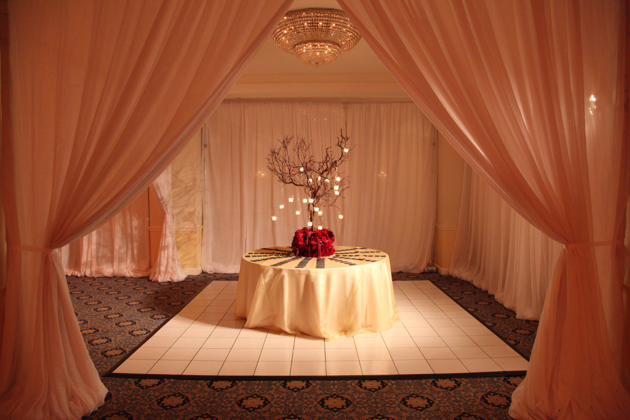 Wedding decor at the Omni Shoreham. | Davinci Florist