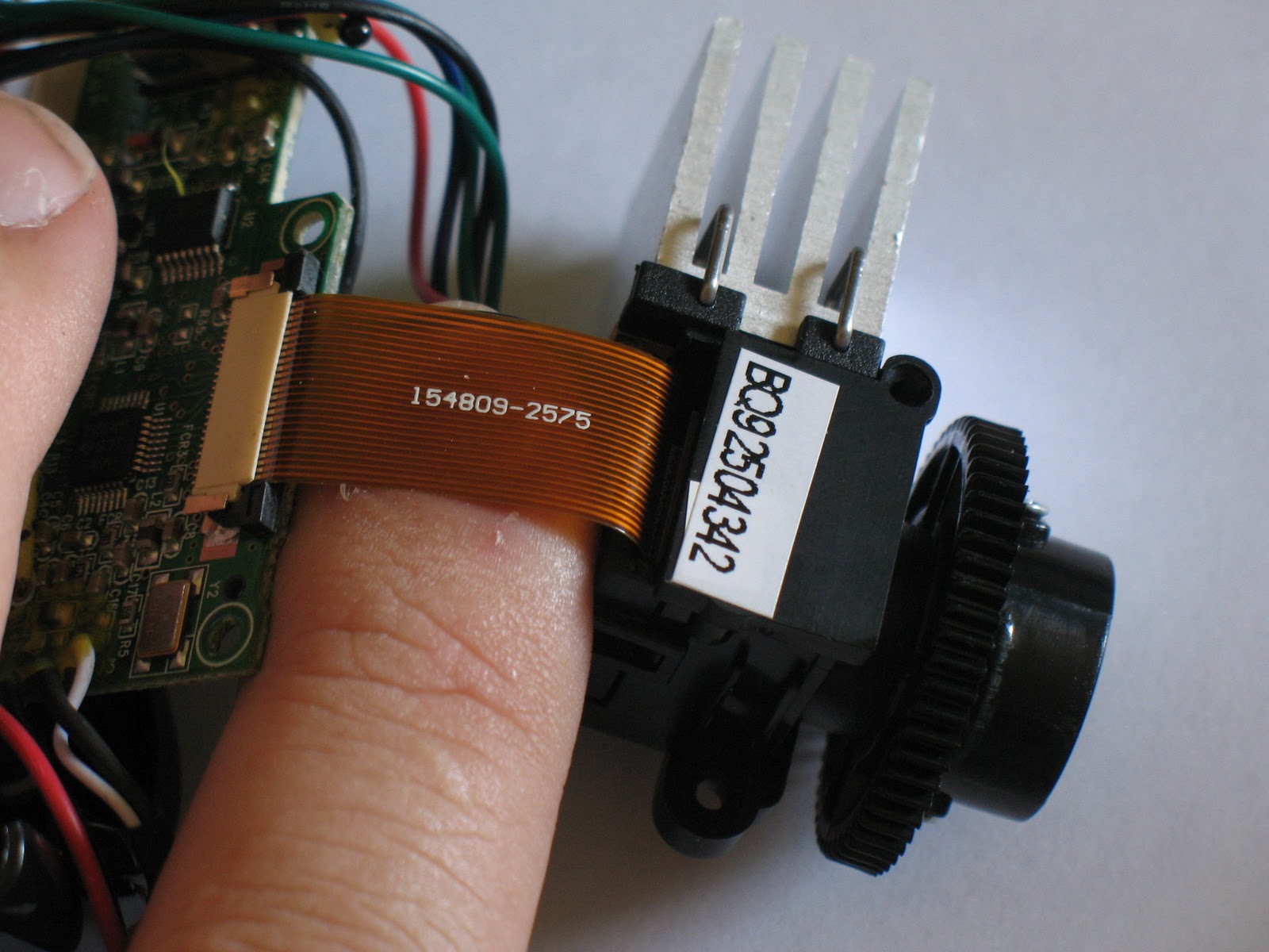 Video Technology: Inside the JAKKS Pacific Eyeclops Mini Projector