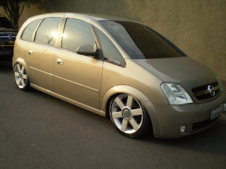 Carros Tuning: Meriva rebaxado