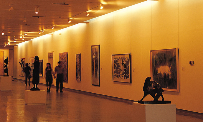 SIETE JERINGAS: CUENTO: LA GALERÍA DE ARTE