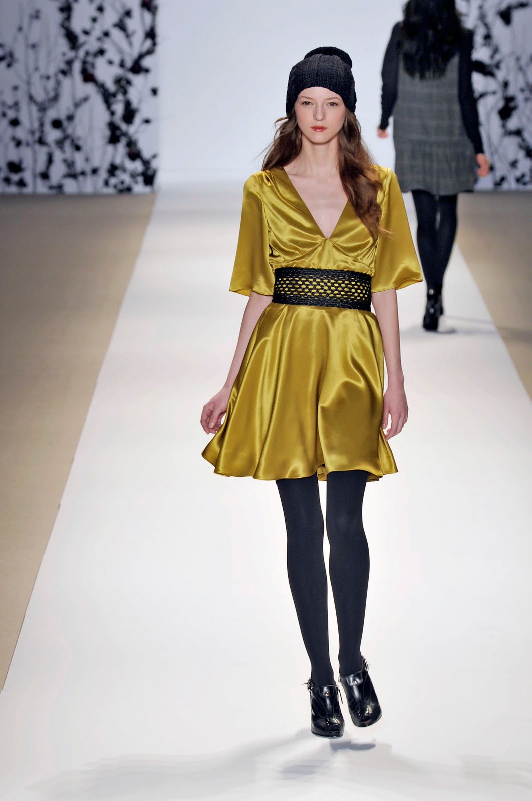 Fashion Whispers : Romanian models, pg 2 - Alex Sandor