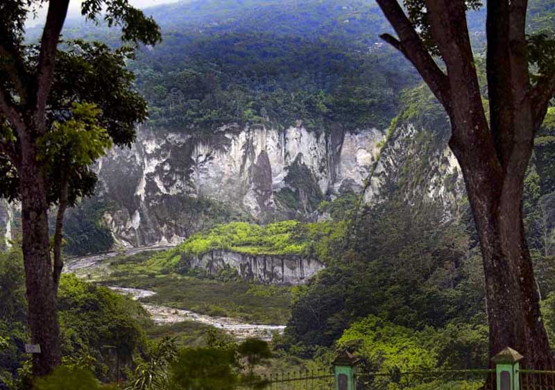 4 Lembah di Sumatra Yang Sangat Indah Dan Mempesona
