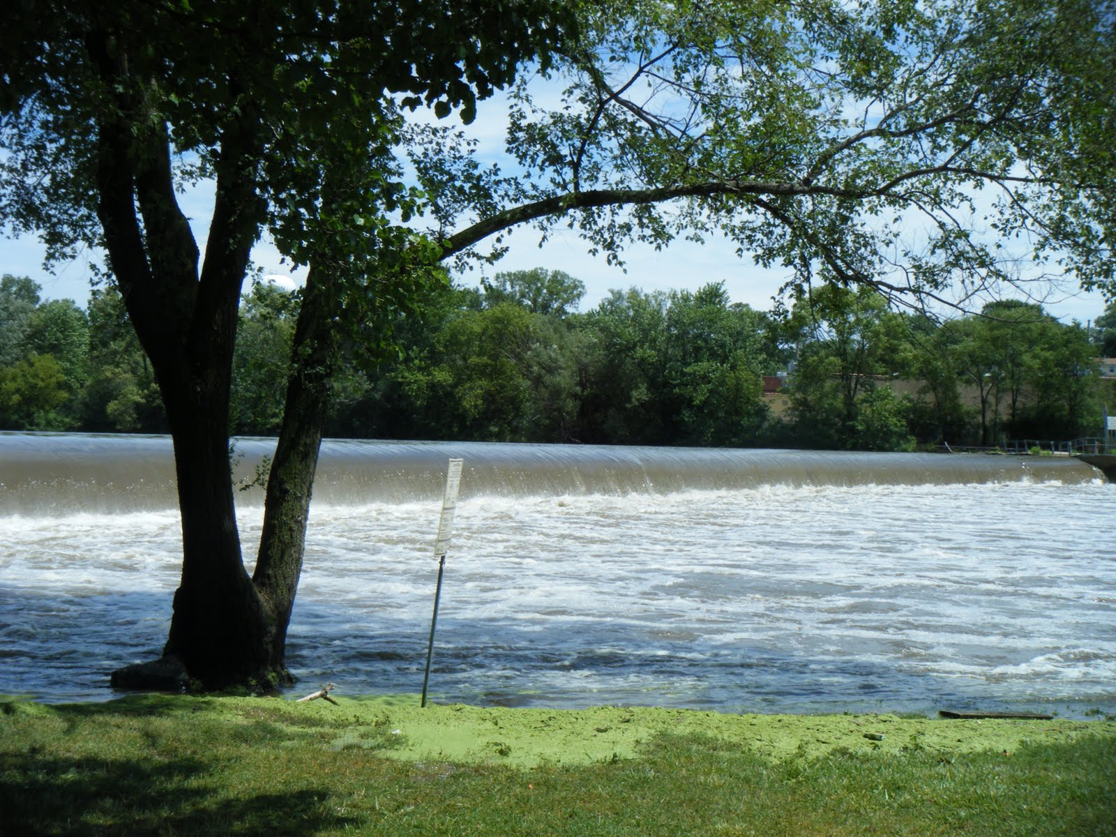COOLKAYAKER1: The Fox River Dam In South Elgin, Illinois