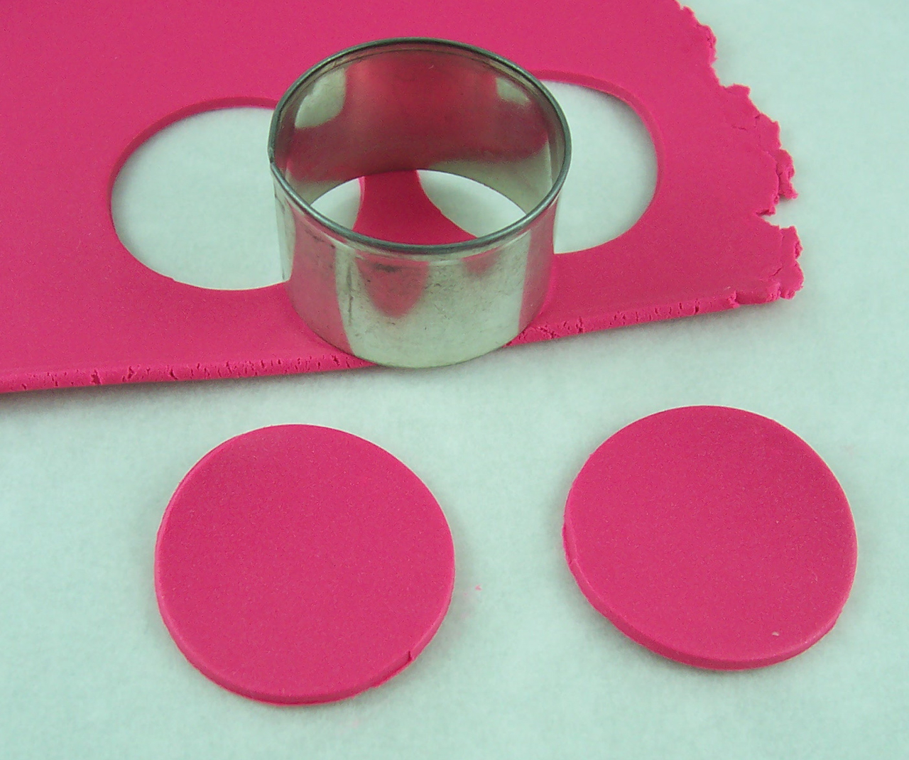 2 Good Claymates: Tutorial - How to Make Polymer Clay Disk Earrings