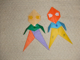Rey and Mummy: Ultraman origami