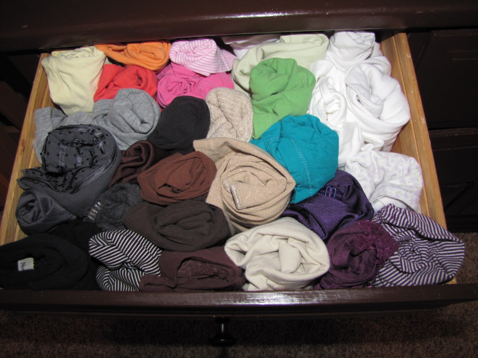 Sustainably Chic Designs: ORGANIZATION: Dresser Drawers Day #6