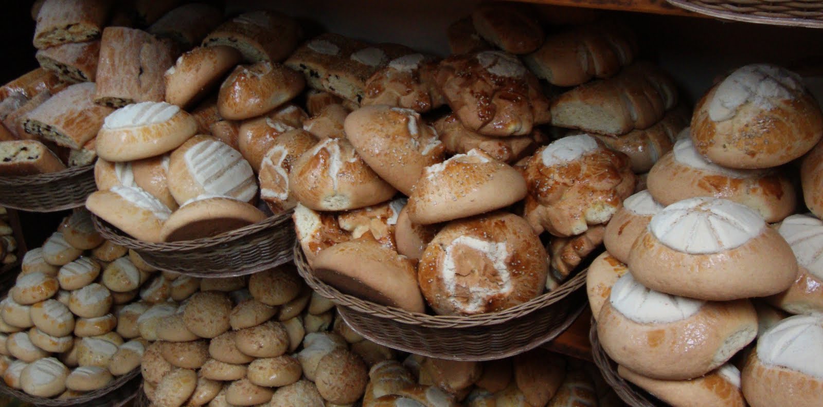 Recorriendo El Paseo de La Sexta con Tío Llemo: Panaderia La Berna