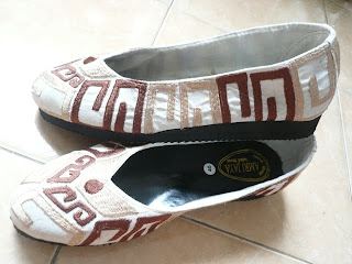 Collaboration Shop: Sepatu Batik Motif Api Green Edition