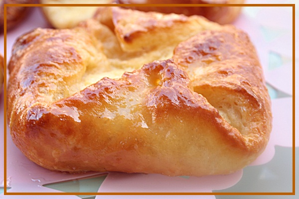 Bollitos daneses con crema de queso - Lola en la cocina