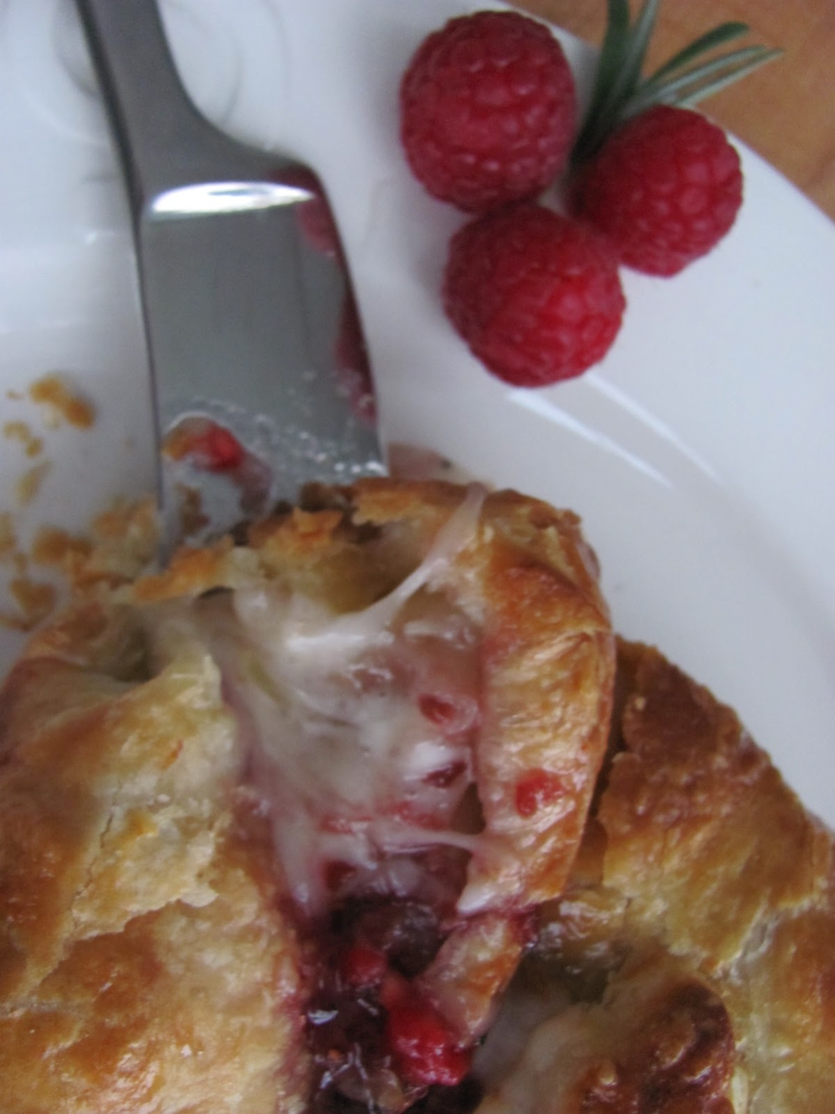 Baked Brie with Raspberries - That Skinny Chick Can Bake