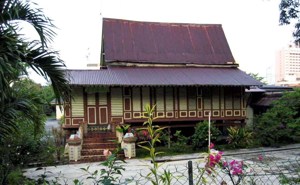 Malacca Daily Photos: Traditional Malacca Malay House