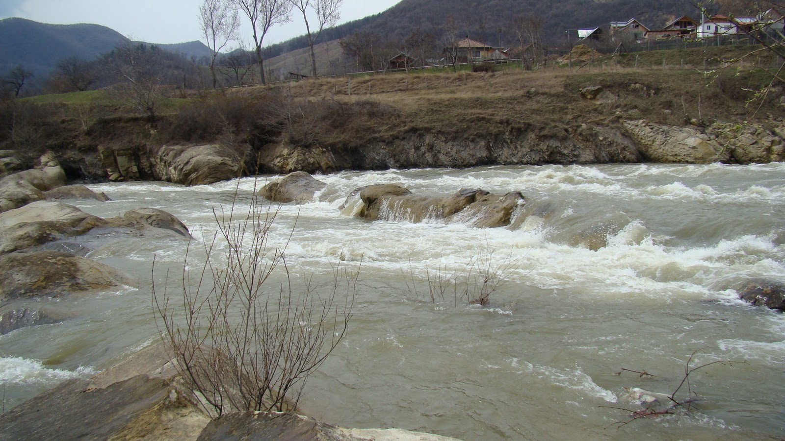 Raul Buzau – Romania vazuta din caiac