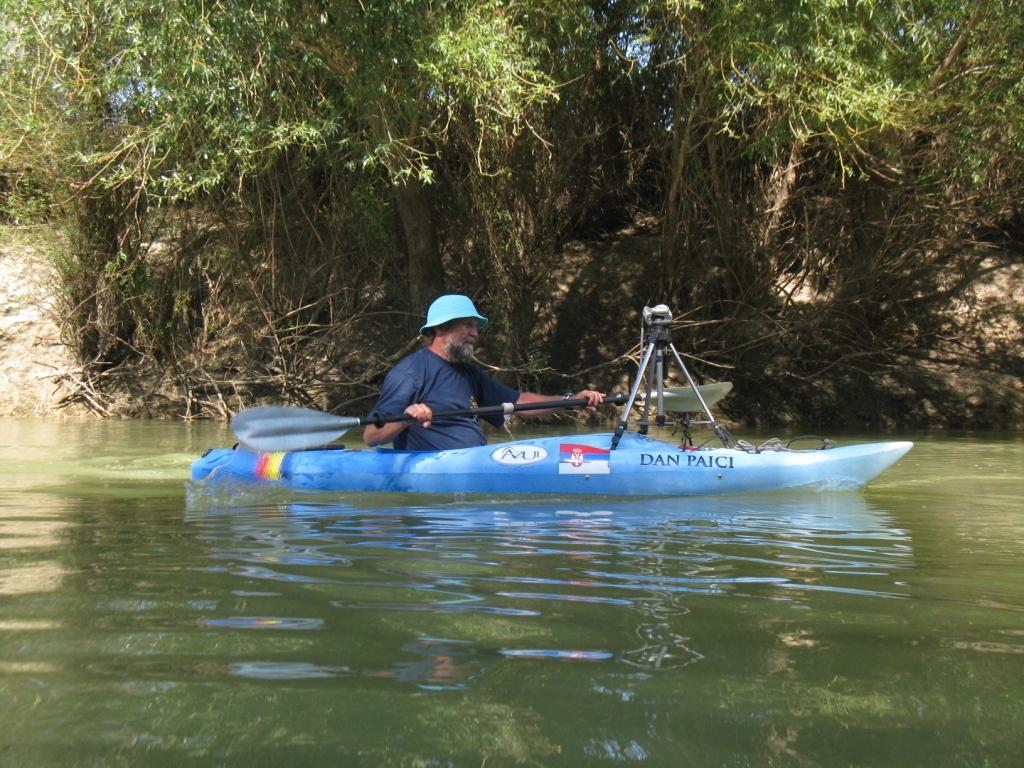 Tură pe râul Timiş, 65 km, România – Serbia – Romania vazuta din caiac