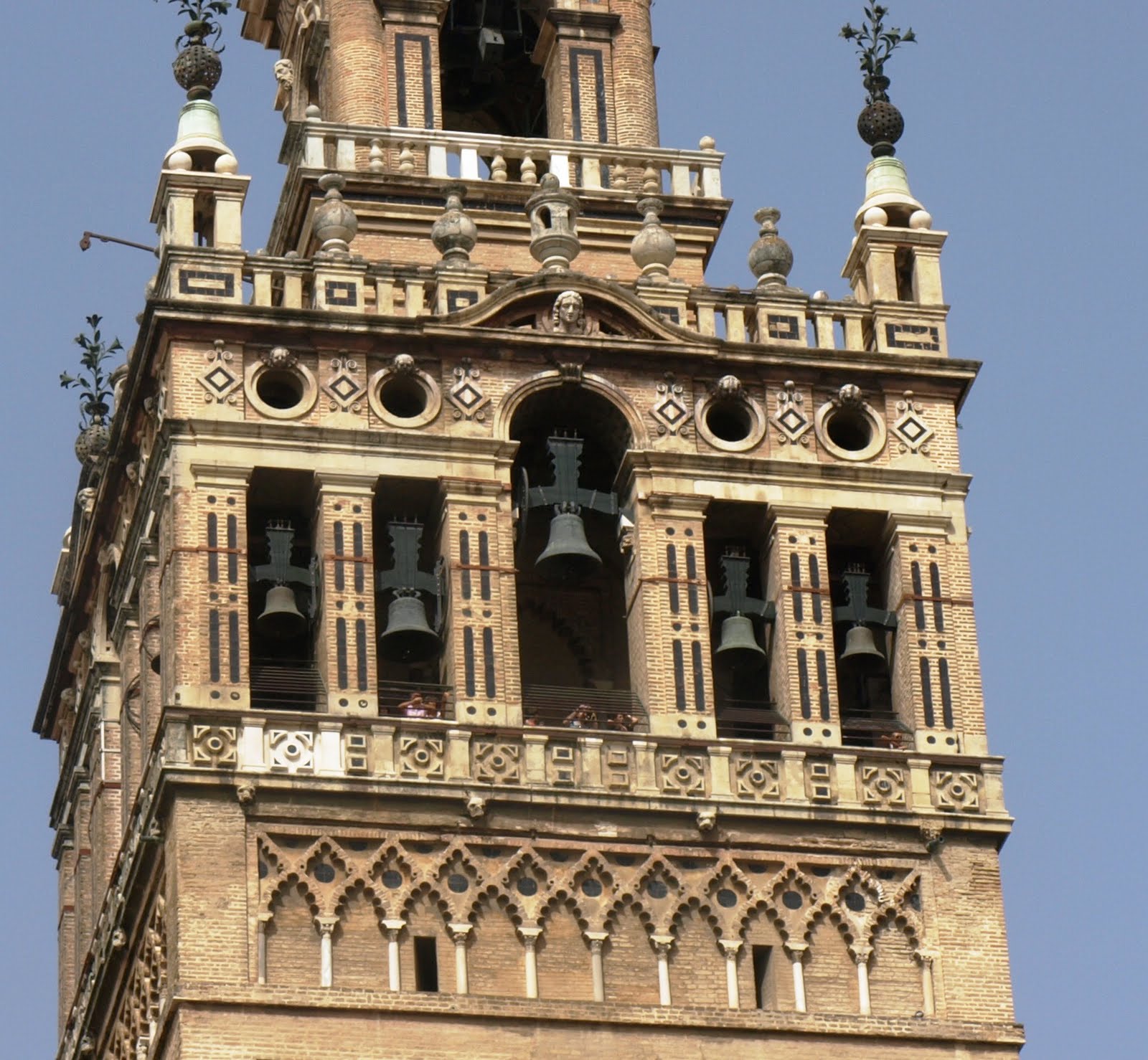 Sevilla Daily Photo: Visitantes de la Giralda
