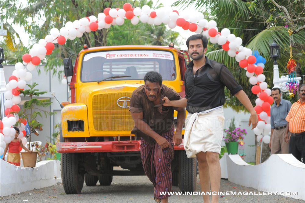 Prithviraj's Thanthonni Malayalam Movie Stills | Tamanna