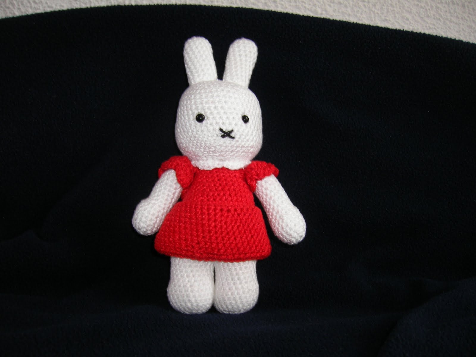 Handmade by Helen: Nijntje met rood jurkje