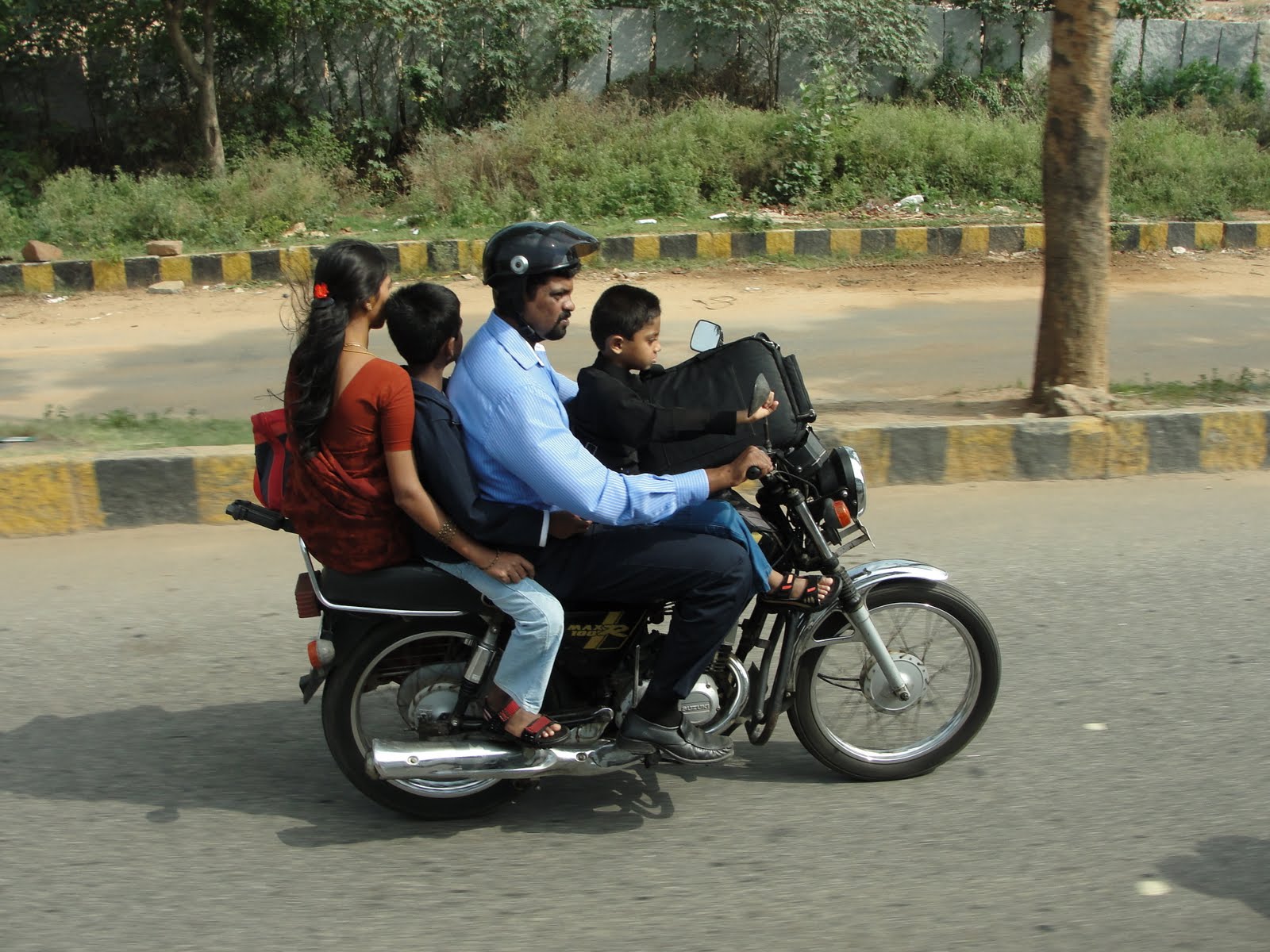Vi e guardei: As motos da Índia