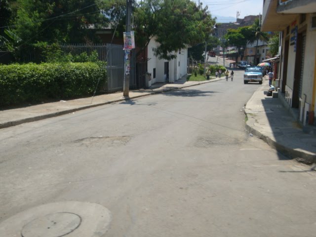 TERRON COLORADO: COMUNA 1 DE SANTIAGO DE CALI