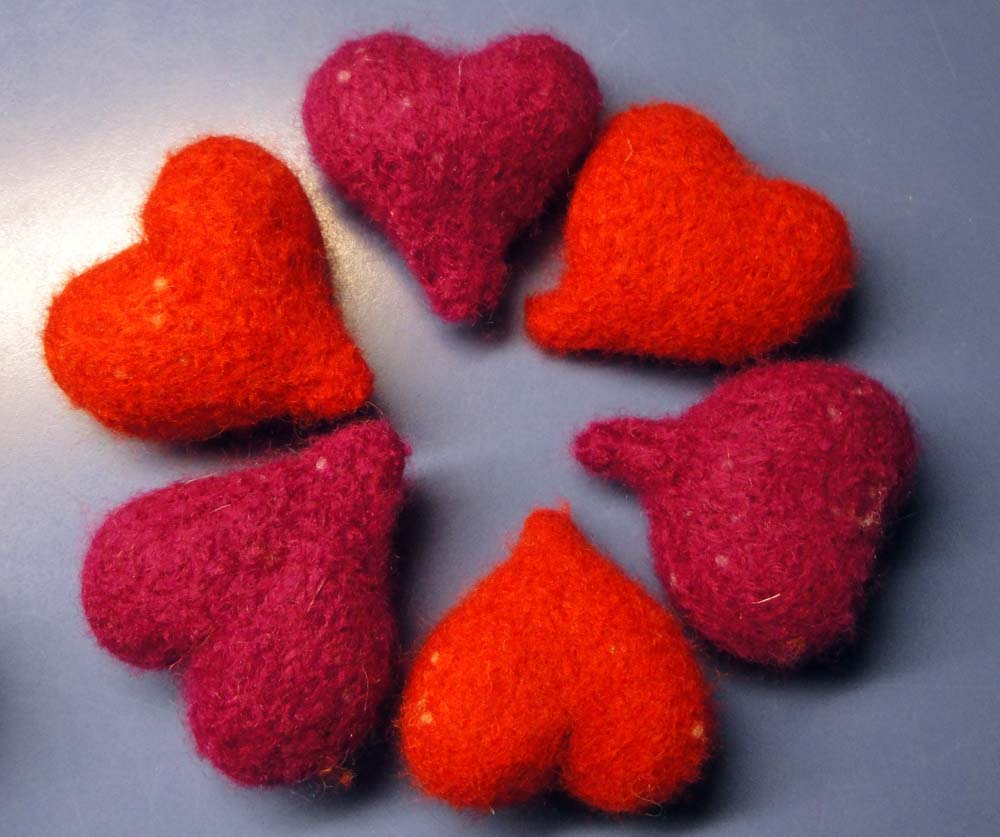 Doo it - just doo it: Strikkede og filtede hjerter