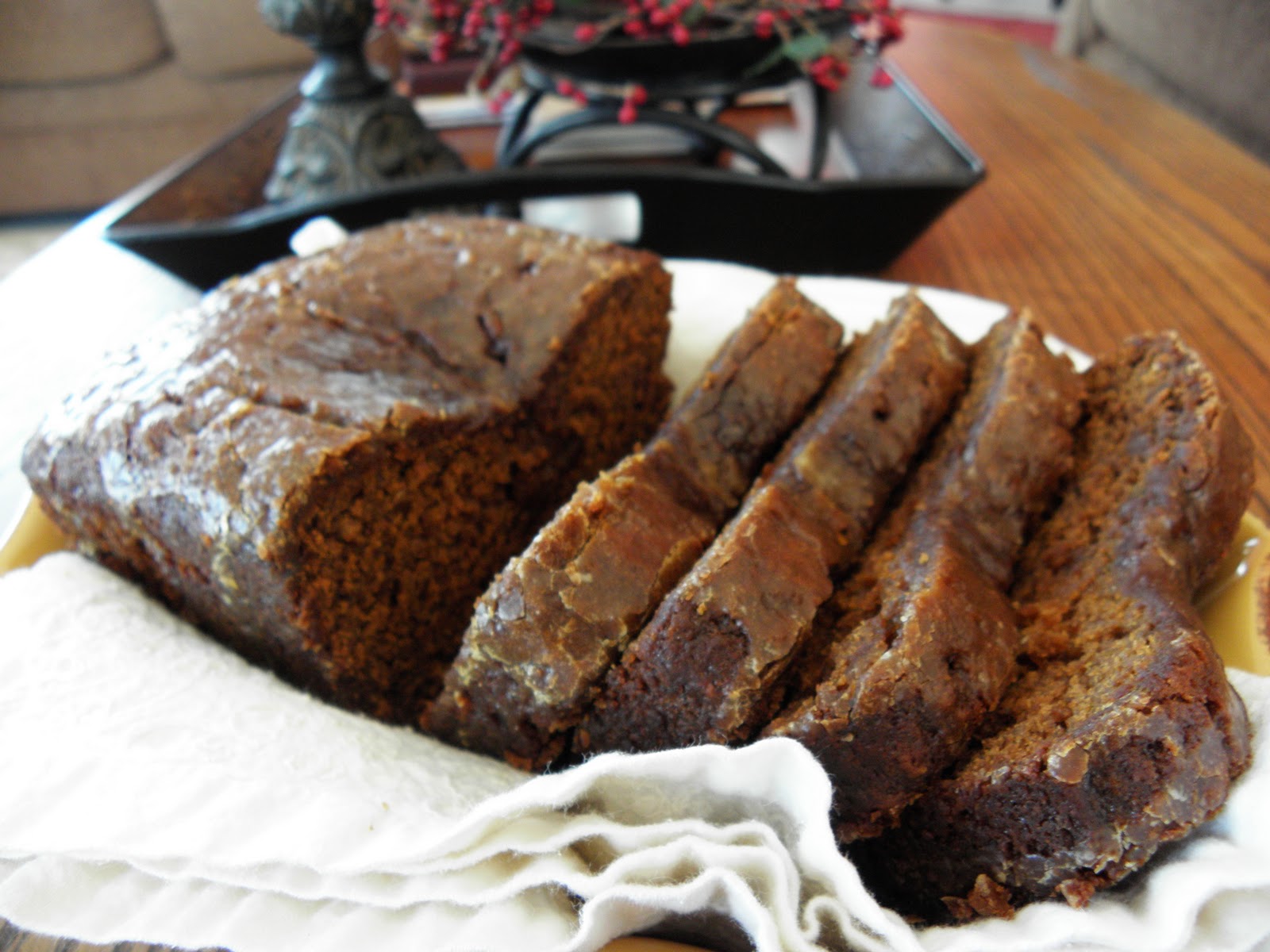 The Cozy Little Kitchen: Classic Gingerbread with Vanilla Bean Glaze