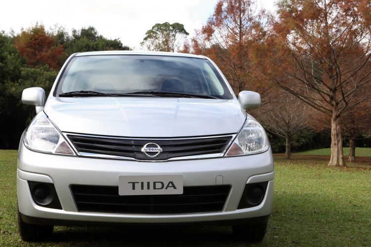 RACIONAUTO: NISSAN TIIDA SEDAN