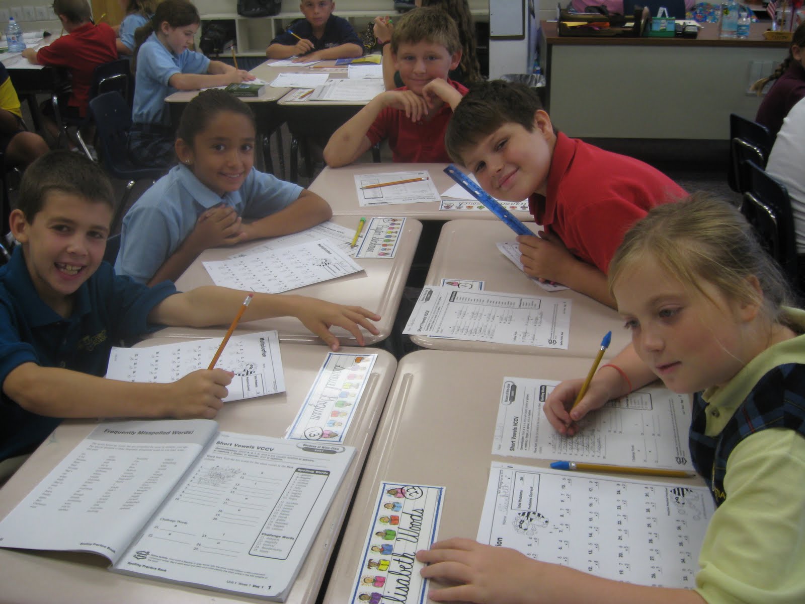 Mrs.Sanders 4th grade class: First Week of 4th Grade