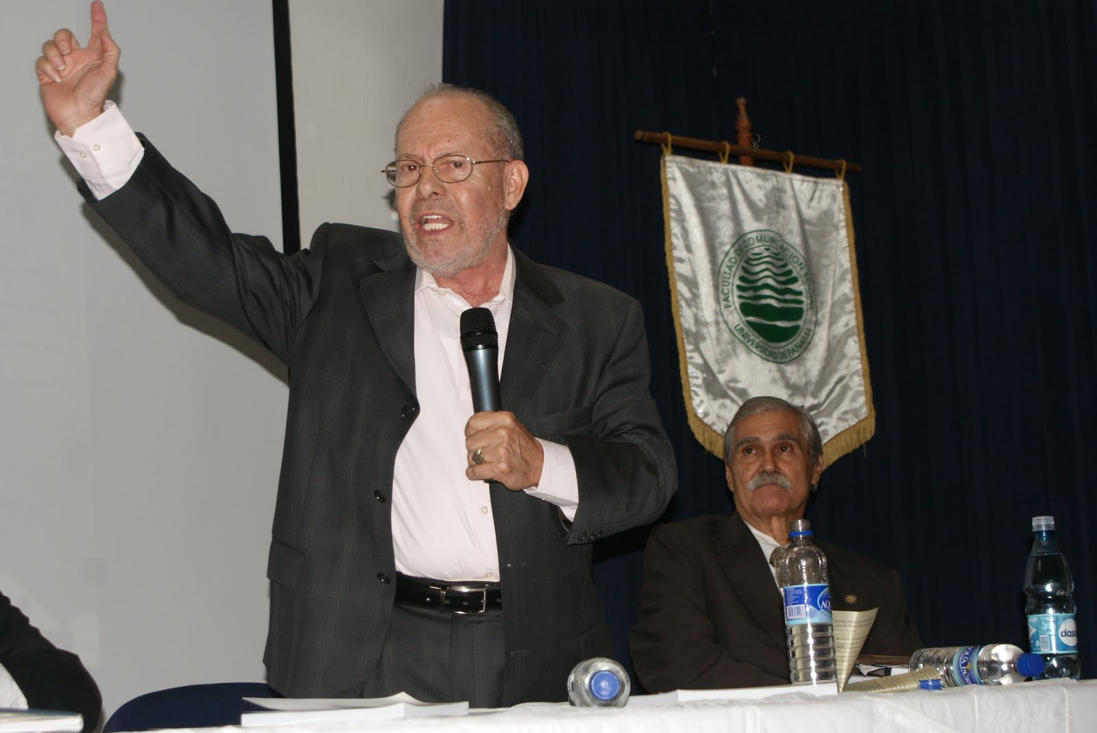 COMUNICACIÓN SOCIAL INFORMA: HUGO SPADAFORA, LA COBERTURA PERIODÍSTICA