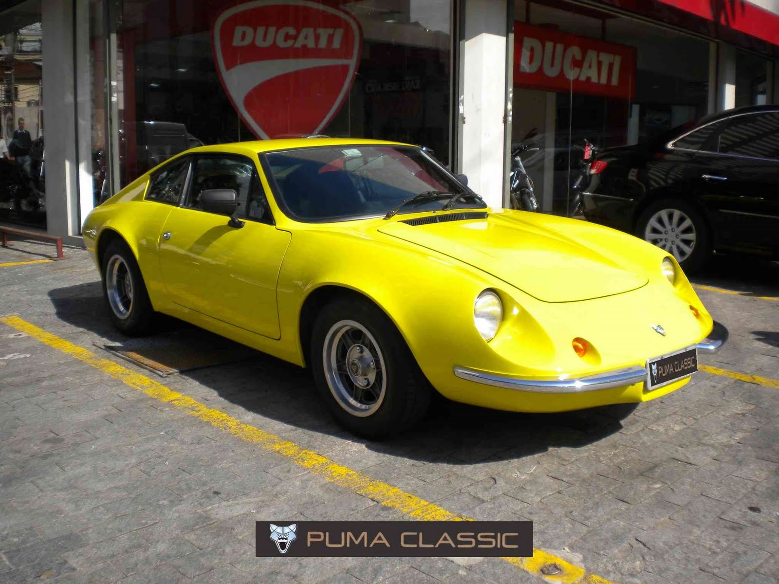 Puma Classic: Puma de amigo - GTE 1978 amarelo