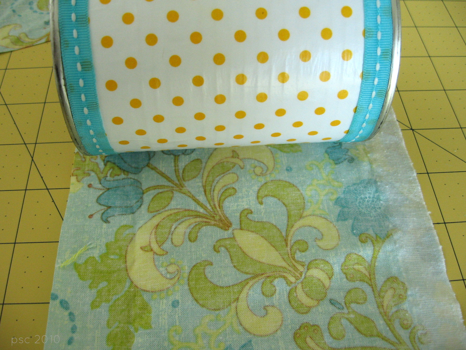 Pickup Some Creativity: Repurposed Fabric-lined Can Tutorial