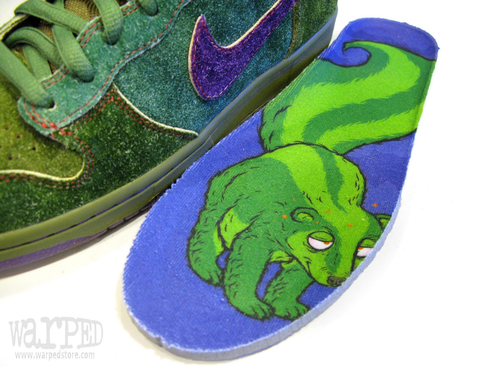 Blog Sativa !: Nike's Goin' High - NIKE SB DUNK HIGH "SKUNK"